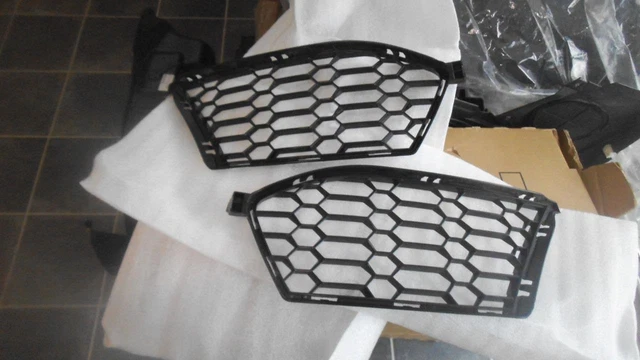 BMW M4 G82 Front Bumper Lower Grilles Genuine 51118069439 51118069440 £ ...