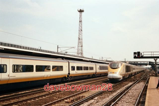 PHOTO EUROSTAR Heading For London Waterloo Passing Ashford On 30 May ...