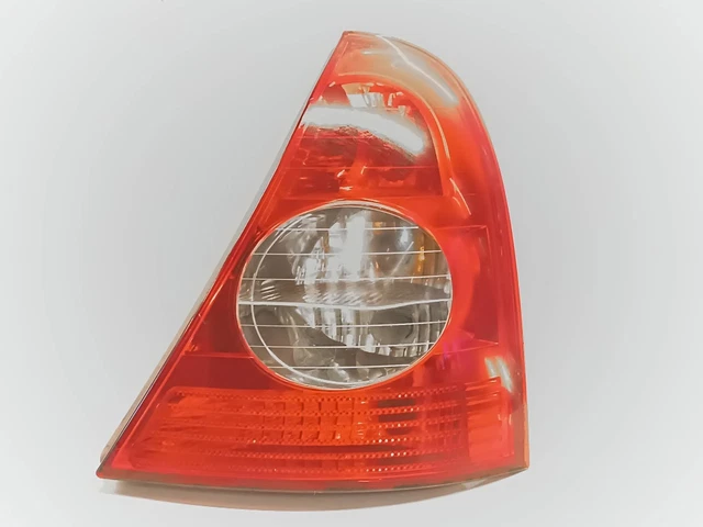 8200917487 FEU ARRIÈRE Droit / 2304050 Pour Renault Clio Ii Fase Ii B ...