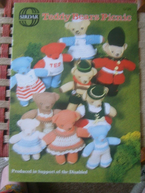 RARE COLLECTABLE KNITTING Pattern ~ Little Miss & Mr Men Stockings ...