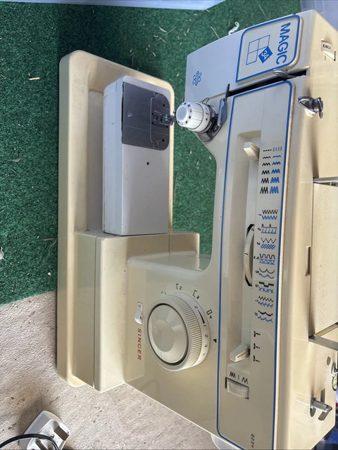 SINGER MAGIC 34 Sewing Machine Model 8234 With Foot Pedal - Untested £ ...