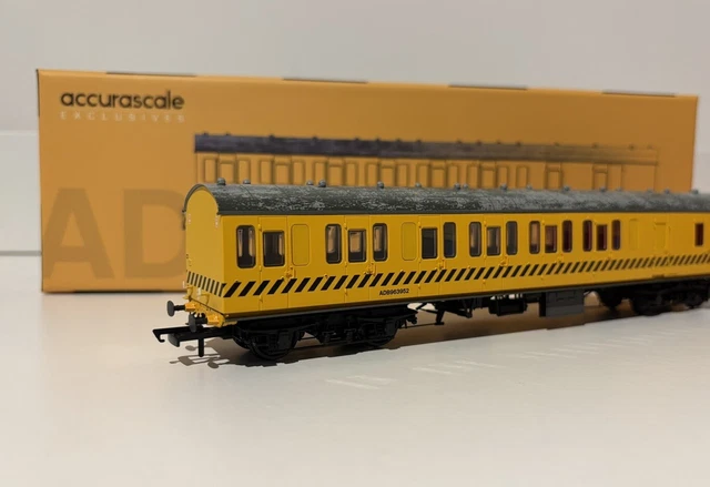 ACCURASCALE ACC2346-EXL BR Mk1 BS BTU Tools Van Departmental Yellow ...