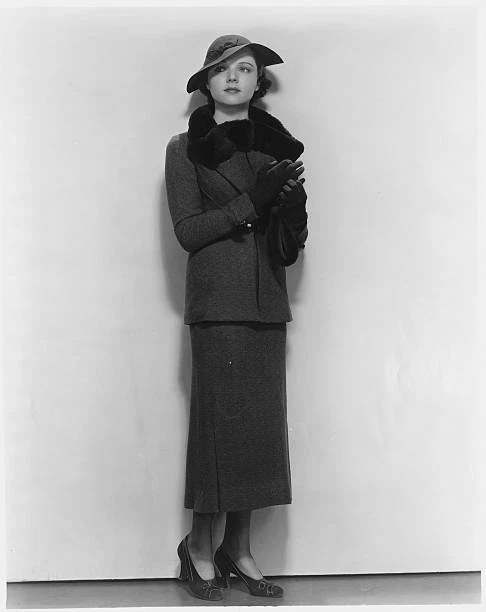 ACTRESS JANE WYATT Models A Rough Wool Suit 1930 OLD MOVIE PHOTO $8.50 ...