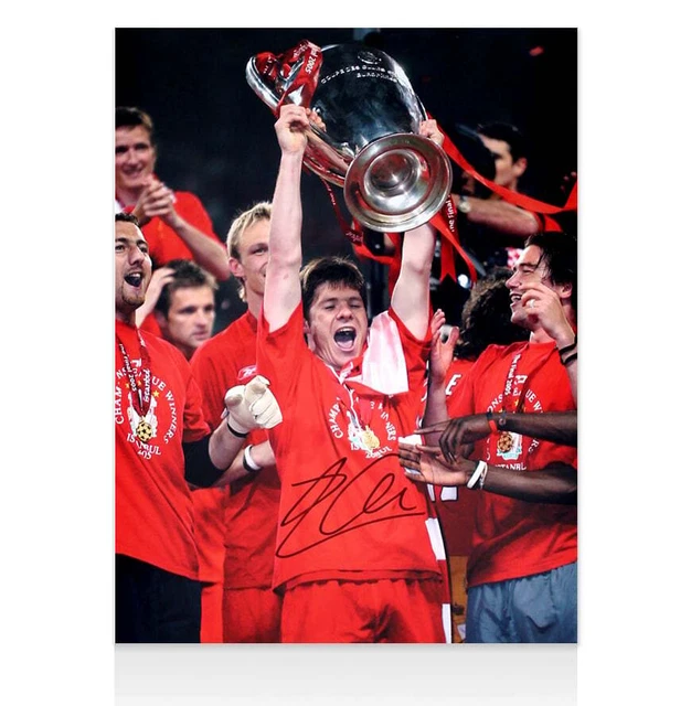 FOTO FIRMATA XABI Alonso Liverpool - Autografo Trofeo Champions League ...
