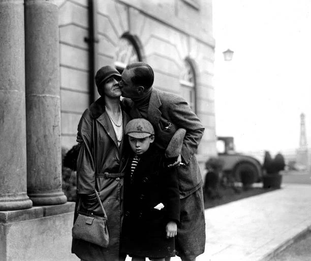 CAPTAIN MALCOLM CAMPBELL with his wife and their son 1928 Aviation OLD ...
