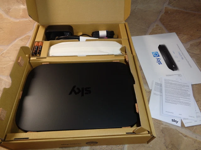 SKY Q MINI Receiver HD, WLan, Bluetooth usw. IP100 NEU EUR 169,00 ...