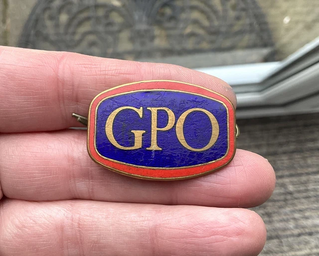 VINTAGE GPO CAP Badge General post office Postman Royal Mail Employee £ ...