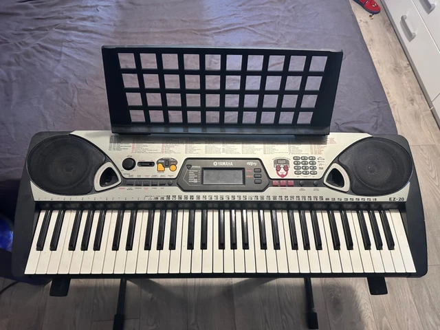 YAMAHA EZ-20 ELECTRONIC Keyboard with Stand and plug 61 Keys Good ...