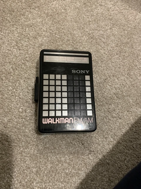 RARE VINTAGE SONY Walkman WM-BF22 Radio / Tape Cassette Player EUR 11 ...