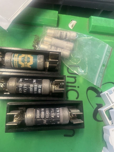 MEM TYPE M 32 Amp 660V HRC Fuse Carrier Holder - with fuse. 3 available ...