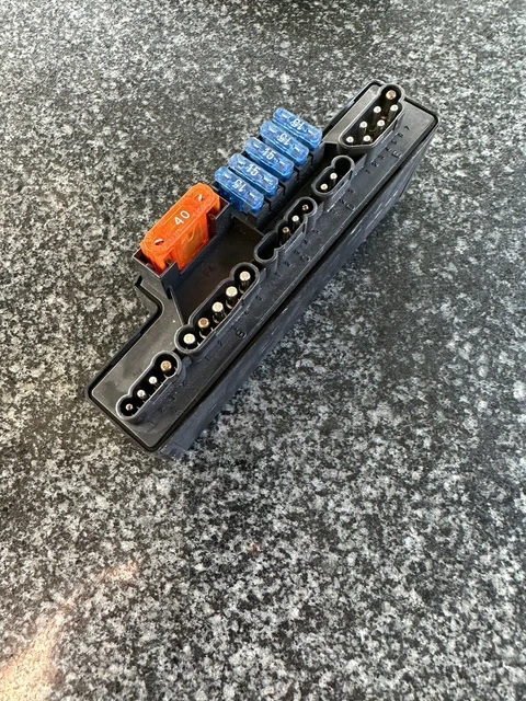 MERCEDES R170 SLK. A2105400072 Relaisleiste (42) Relaiseinheit K40 EUR ...