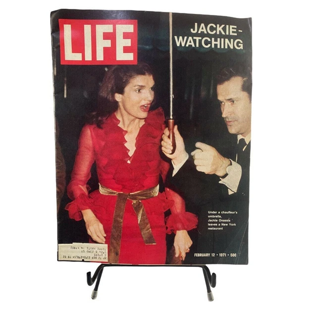 LIFE MAGAZINE FEBRUARY 12 1971 Jackie Onassis Visits New York £10.52 ...
