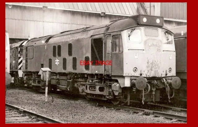 PHOTO CLASS 25 Loco No 25Xxx On Shed £1.65 - PicClick UK