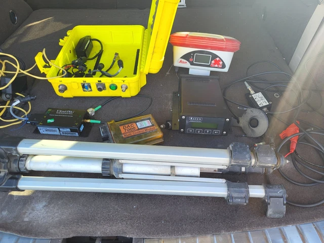 LEICA GNSS RECEIVER Antenna Geo ace W/ Tripod And Gev71 External ...