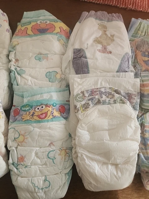 VINTAGE DIAPERS PLASTIC and cloth huggies , pampers , others rare lot ...
