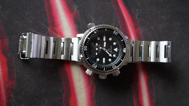 SEIKO PROSPEX 2022 Arnie Hybrid Solar Diver 40th Anniversary H855 ...