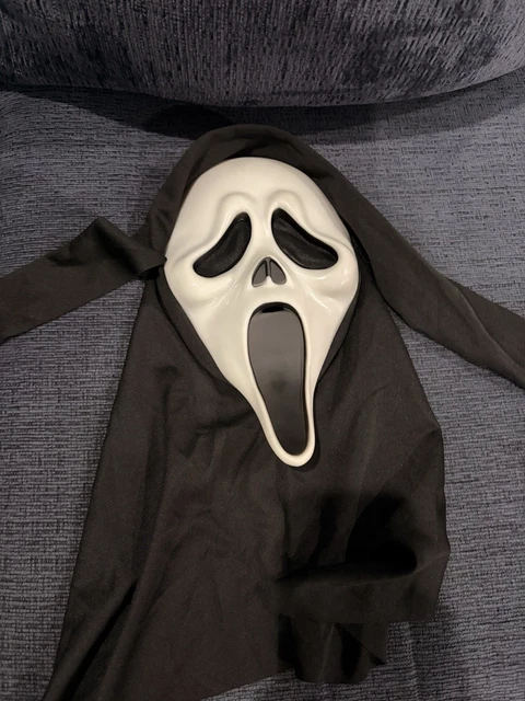 SPIRIT HALLOWEEN GLOW In The Dark Ghost Face Mask Scream £15.46 ...