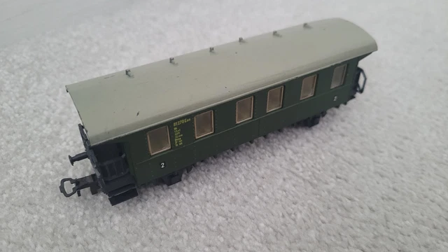 ROCO HO GAUGE Db Green 2Nd Class Passenger Coach. Refurb Or Spares. £4. ...