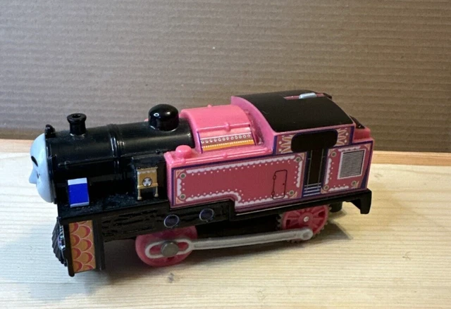 MATTEL 2017 Trackmaster Thomas & Friends motorised working, Hyperglow ...