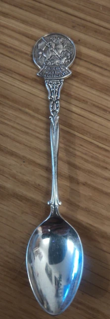 RARE VINTAGE ST Georges Chapel Windsor Castle collectors spoon Silver ...