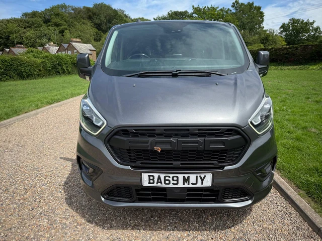 2019 FORD TRANSIT Custom 2.0 EcoBlue 185ps Low Roof D/Cab Sport Van ...