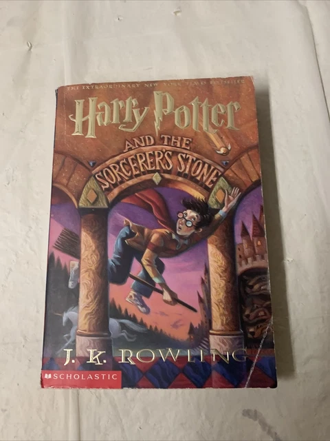 HARRY POTTER & THE SORCERERS STONE Scholastic 1999 J. K. Rowling EUR 4 ...