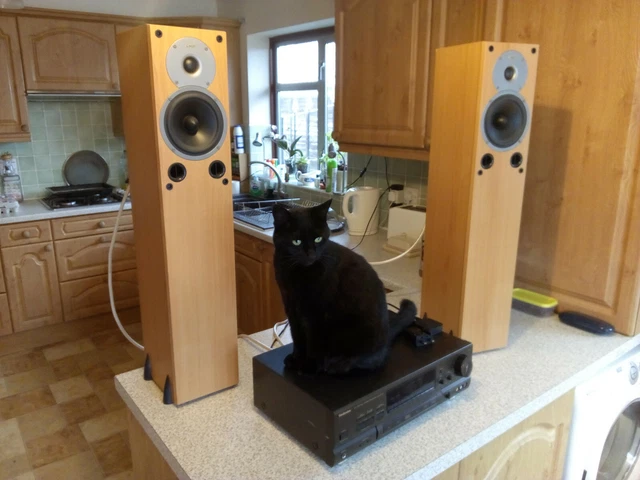 TECHNICS AMPLIFIER WITH Gale 3030 Speakers and Bluetooth Adaptor £40.00 ...