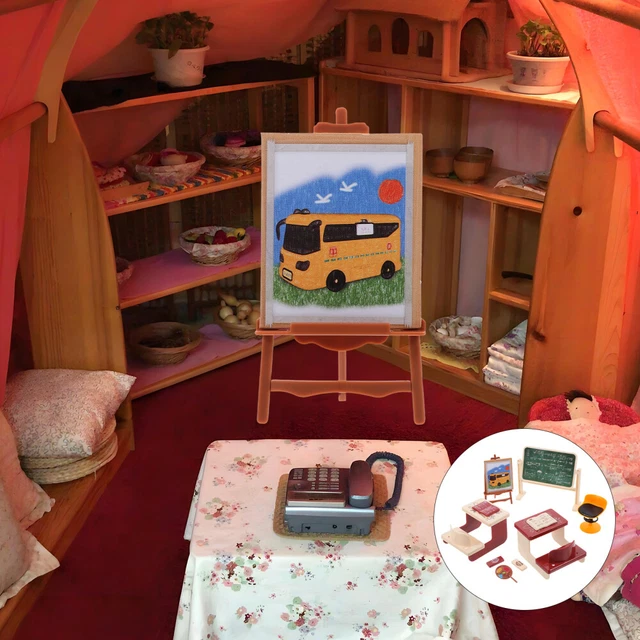 FOURNITURES DE CLASSE Mini Poupée Bureau Tableau Noir Jolie Et Chaises ...