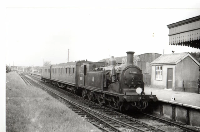 RAIL PHOTO SR LSWR 044t 30110 Bordon station Hampshire farnham liphook ...