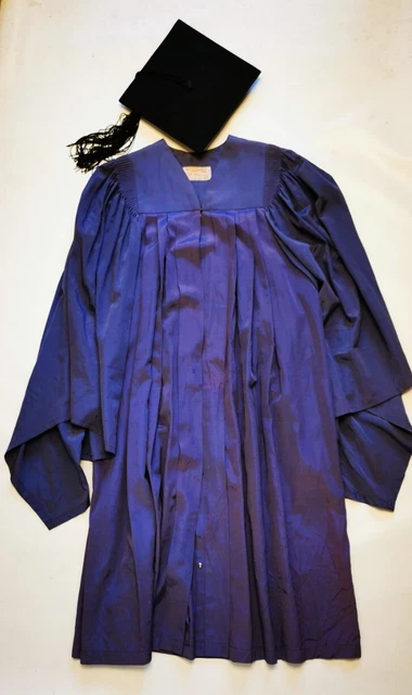 VINTAGE GRADUATION ROBE From 1957 By D. Milne Montreal - Halloween ...