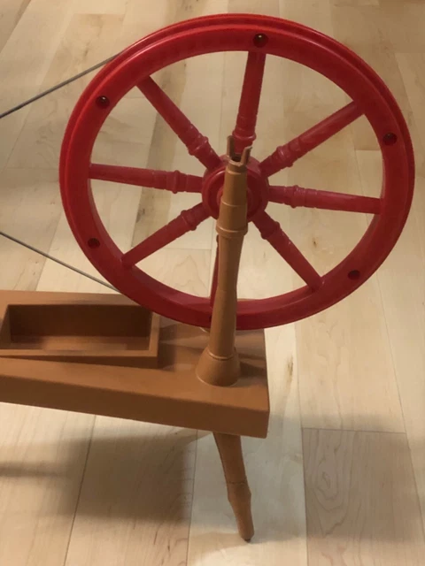 VINTAGE REMCO LITTLE Red Spinning Wheel with Original Box $29.99 ...