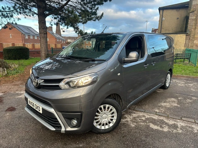 2018 TOYOTA PROACE 1.6D 115 Comfort 6 Seater Crew Cab Van PANEL VAN ...