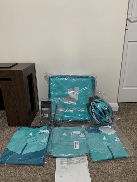 DELIVEROO FULL KIT Thermal Brand New £83.00 - PicClick UK