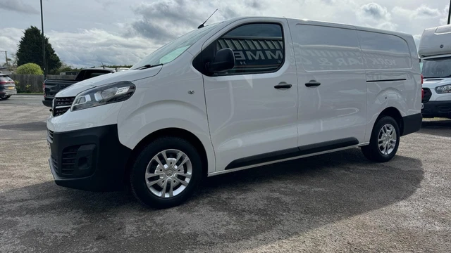 2020 VAUXHALL VIVARO 2900 1.5d 100PS Dynamic L2 H1 Van PANEL VAN Diesel ...
