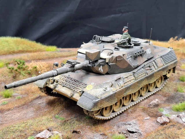 DT. BUNDESWEHR LEOPARD 1 Kampfpanzer gebaut+bemalt+gealtert 1:35 EUR 13 ...