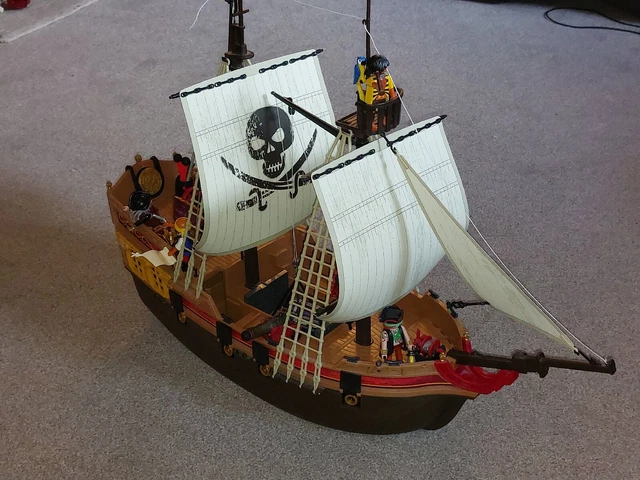 PLAYMOBIL PIRATE SHIP and Redcoats Ship £50.00 - PicClick UK