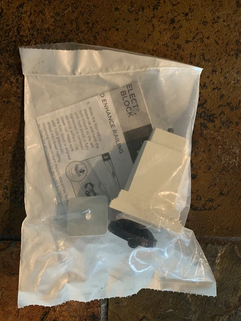 TREX TRANSCEND ADJUSTABLE Foot-Block PC Color White WTFTBLKPC Sealed ...