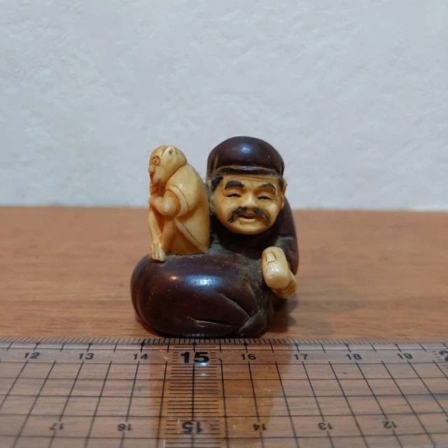 ANTIQUE JAPANESE NETSUKE - Daikokuten with Monkey - Hand-Carved Wood £ ...