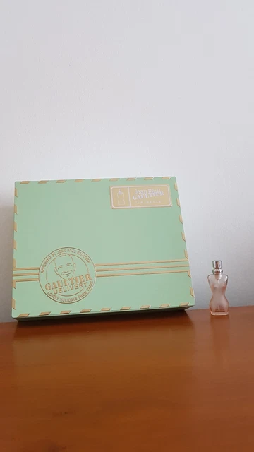 BOÎTE. COFFRET PARFUM. Vide. Metal Vert. Miniature Vapo Vide.jean Paul Gaultier. EUR 5,00 ...