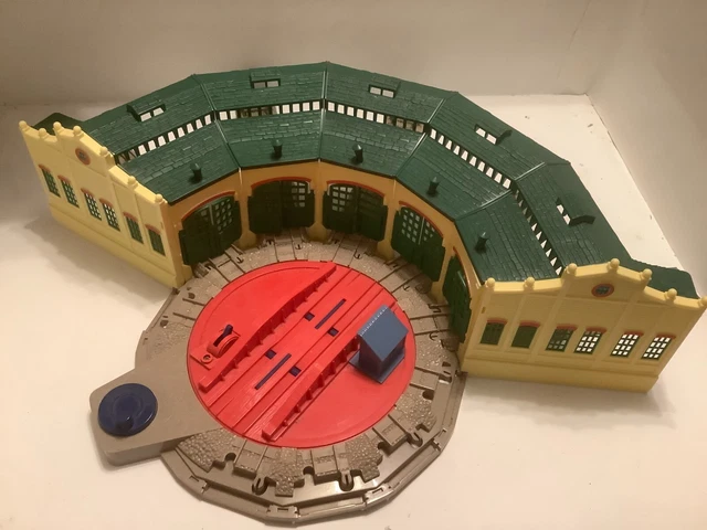 TIDMOUTH SHED&TRACKS:TOMY TRACKMASTER Gullane Thomas Job Lot Train Set ...