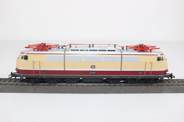 LOCOMOTIVE ÉLECTRIQUE MÄRKLIN H0 39573 BR E03 004 de la Deutsche Bahn ...