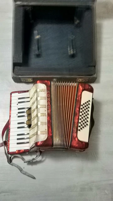 HOHNER STUDENT 4 IV Akkordeon Schifferklavier mit Concerto Koffer EUR ...