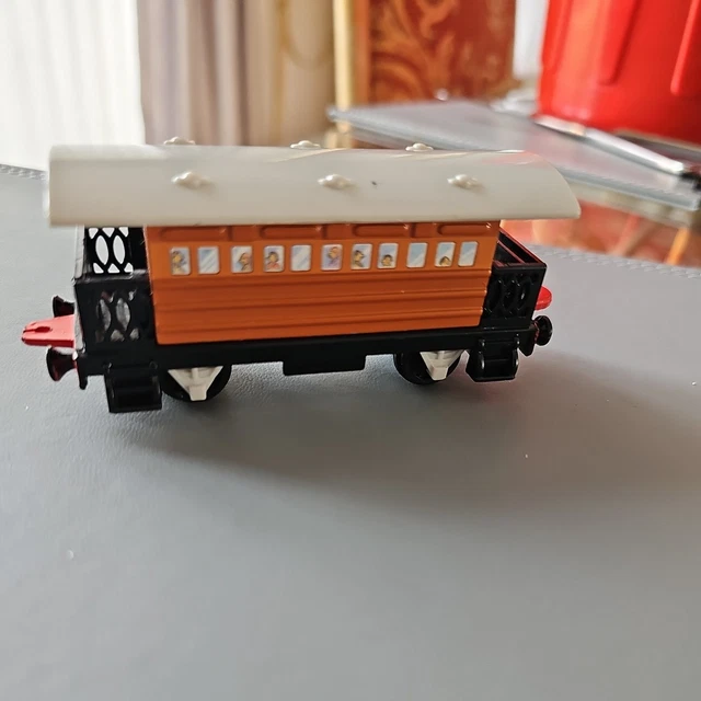 THOMAS THE TANK Engine & Friends Henrietta Carriage Train ERTL 1992 Die ...