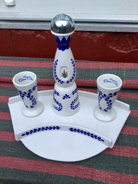 CLASE AZUL REPOSADO Tequila Set Of Hand Painted Whisky Bottle/Shot ...