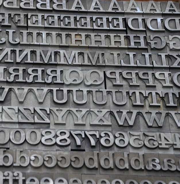 POLICE DE CARACTÈRES CLARENDON c64 plomb lettres typographie imprimerie ...