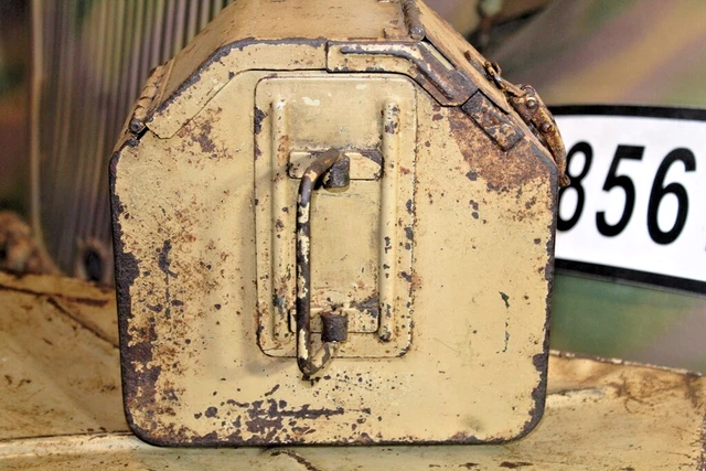 WW2 GERMAN EXTREMELY rare MG34 box, special shape used in tanks and ...