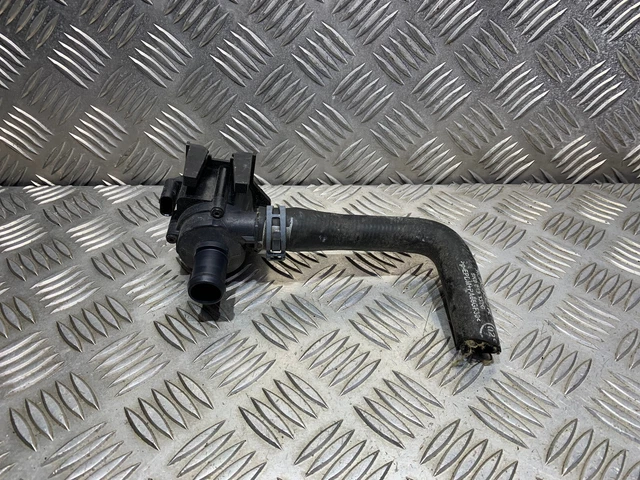 AUDI A4 B8 2.0 Tdi Diesel Auxiliary Water Pump 8K0819147A 2008 - 2016 £ ...