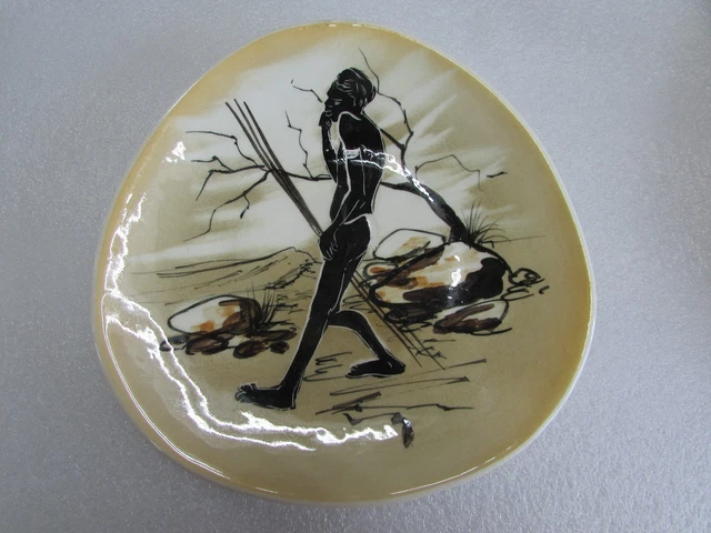 AUSTRALIAN POTTERY STUDIO Anna Aboriginal With Spears Hand Painted Art ...