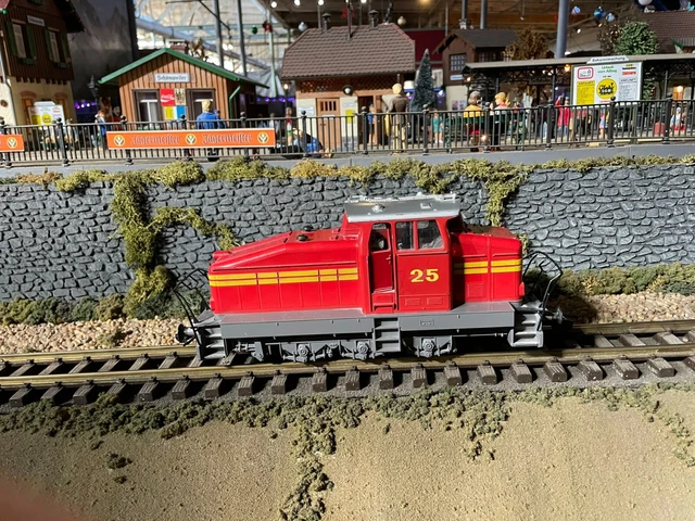 MARKLIN G SCALE DIESEL LOCOMOTIVE TRAIN, Model 5720. Made in West ...