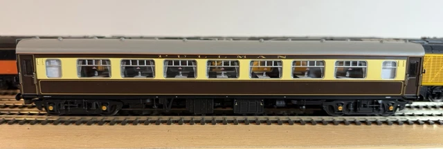 00 GAUGE BACHMANN Mk1 Pullman Car With Lighting £31.90 - PicClick UK